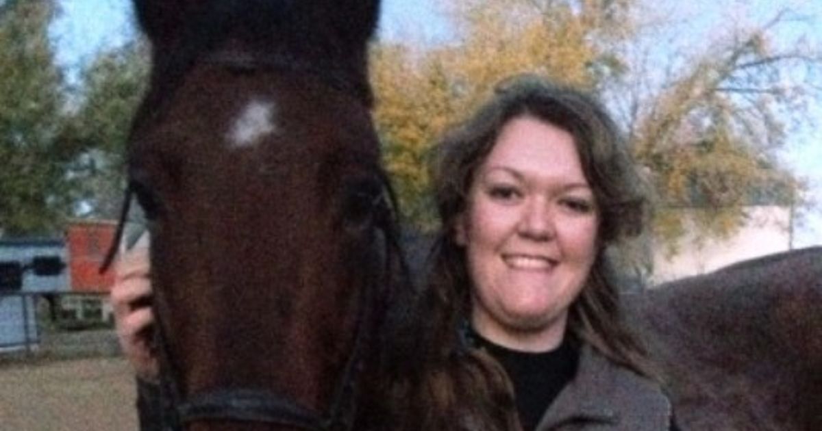 Dr. Hannah Lewis - Vet in Calhan, CO - Vetster