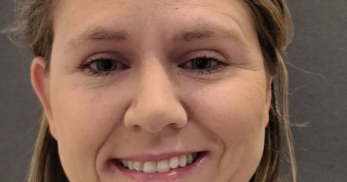 Dr. Heidi Burris - Vet in Hillsboro, OR - Vetster