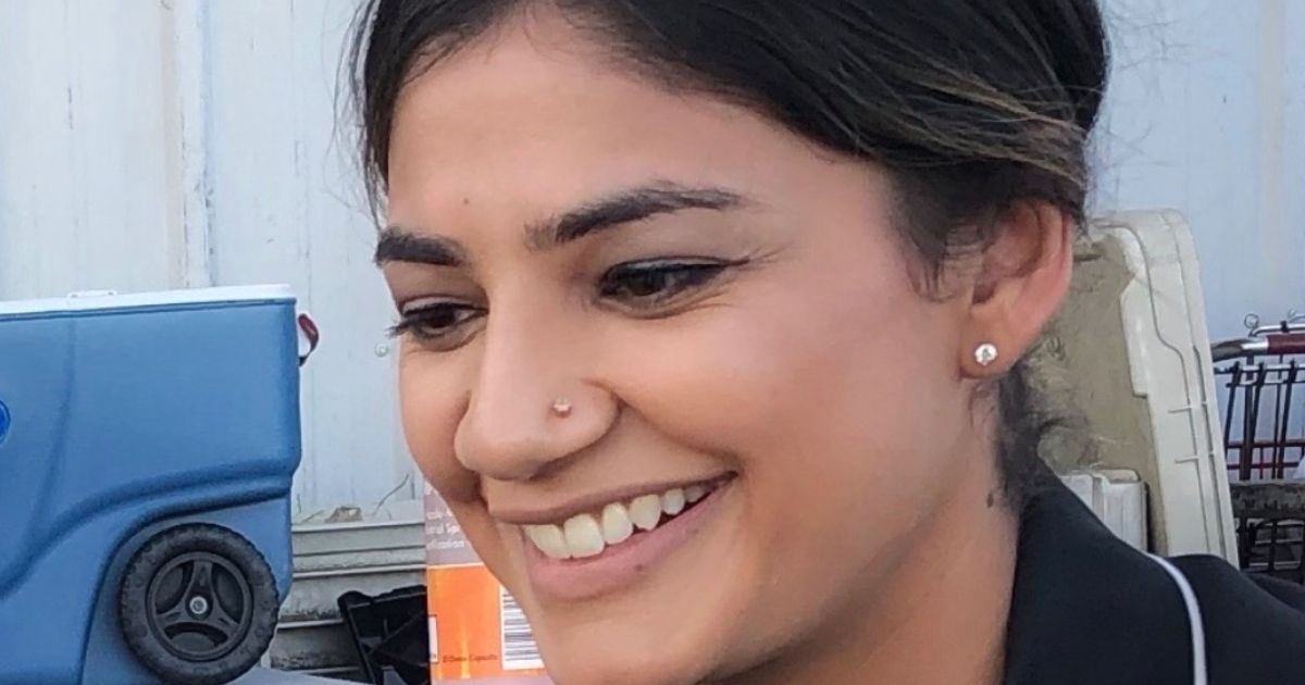 Dr. Simran Bhullar - Vet in Phoenix, AZ - Vetster