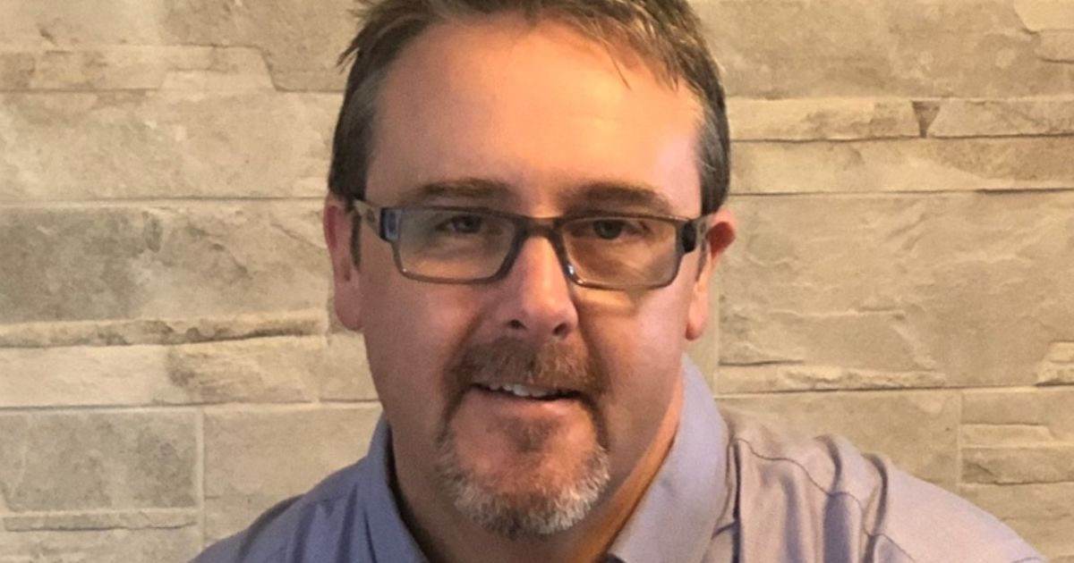Dr. Tyler Dearden - Vet in Metcalfe, ON - Vetster