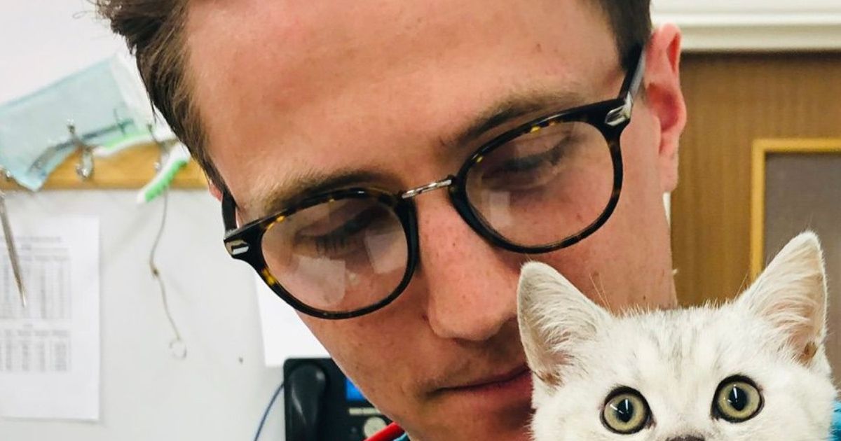 Dr. Grant Hampson - Vet in London, ENG - Vetster